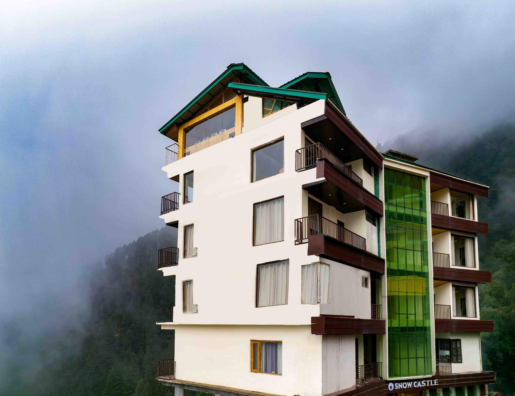Best Luxury Resort in Shimla | Golden Fern Resort by Eco Hospitality